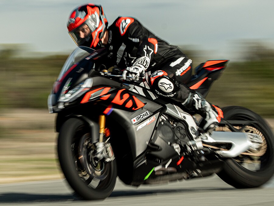 THIBAUT NOGUES REDEFINIT LES LIMITES DE LA PERFORMANCE DE LA RSV4 ...