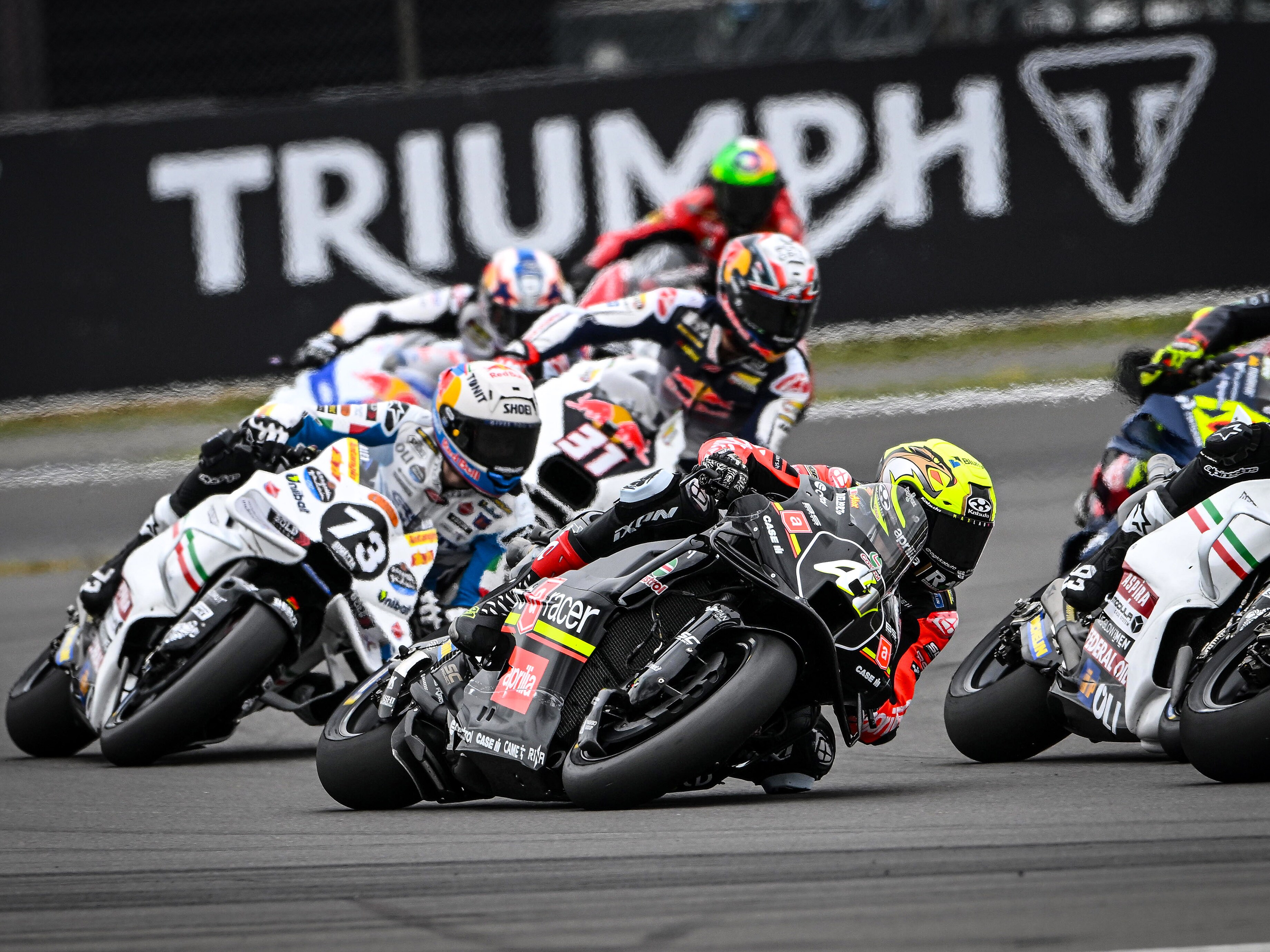 TOUGH BATTLE FOR APRILIA AT SILVERSTONE | Aprilia CH