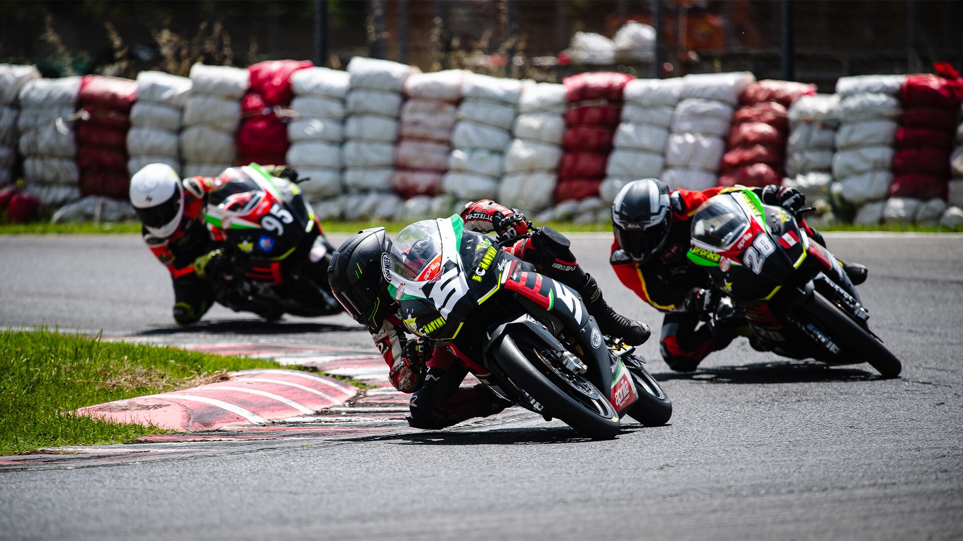 Aprilia Sport Production: Italian Speed Championship | Aprilia EN