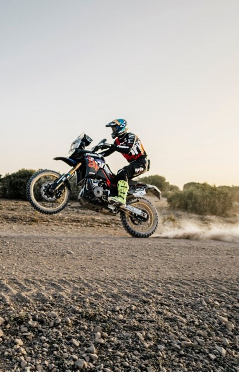 Aprilia: motorcycles and scooters. Official site