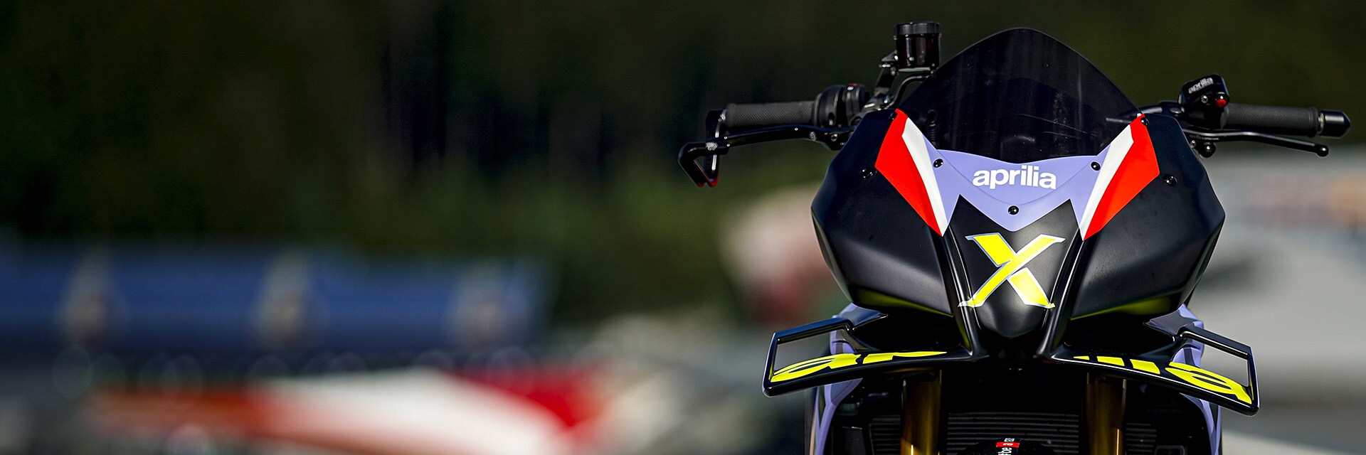 Aprilia, motociclete și scutere. Site-ul oficial