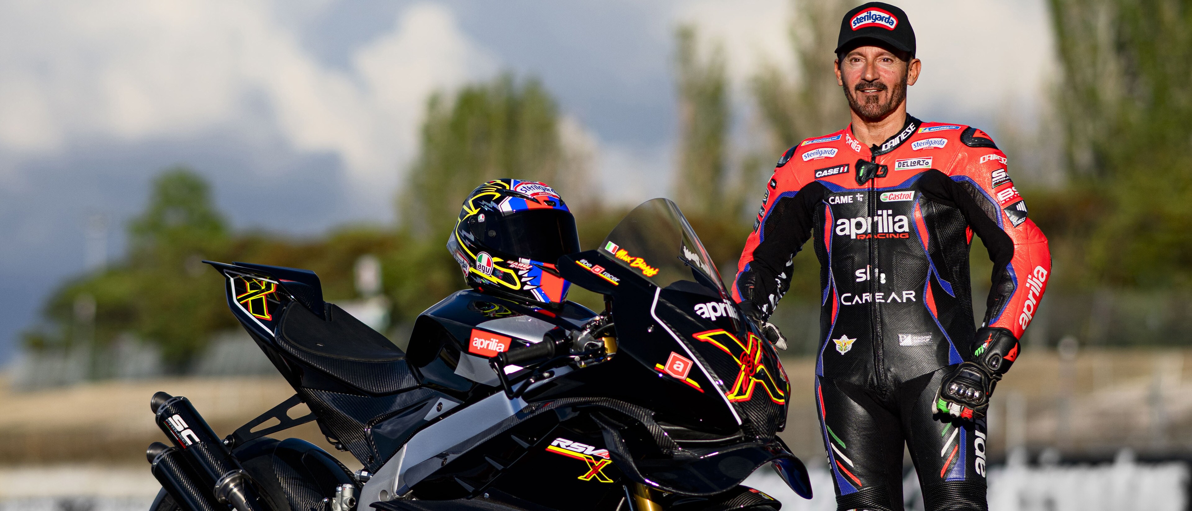 Aprilia: motorcycles and scooters. Official site