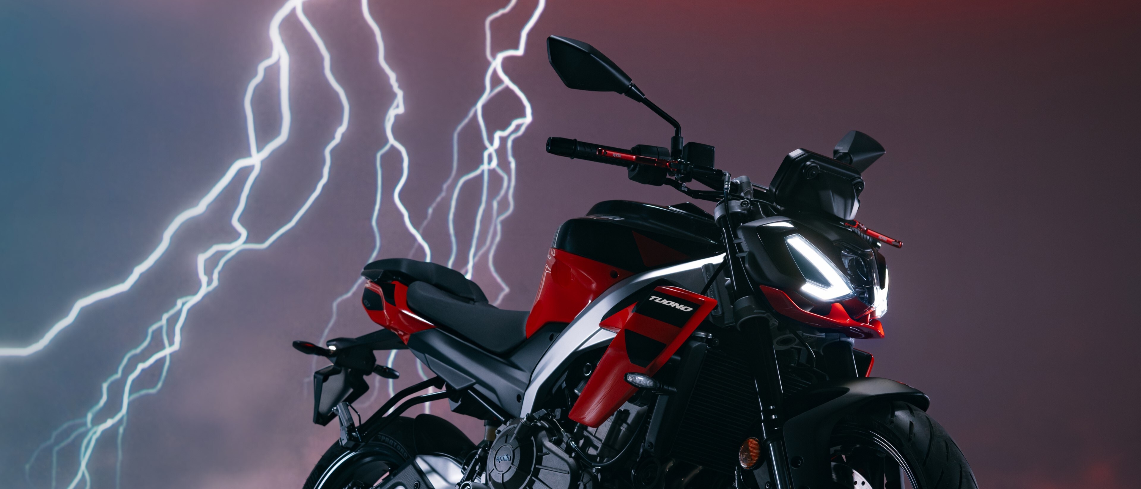 Aprilia, motociclete și scutere. Site-ul oficial