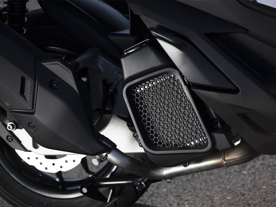 MOTOROLERIAI : SPORTINIS MOTOROLERIS APRILIA SR GT REPLICA 125 GP