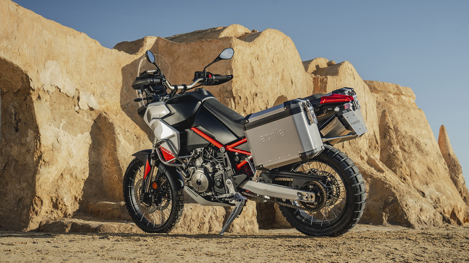 Aprilia Tuareg 660: cena, kolory, spalanie