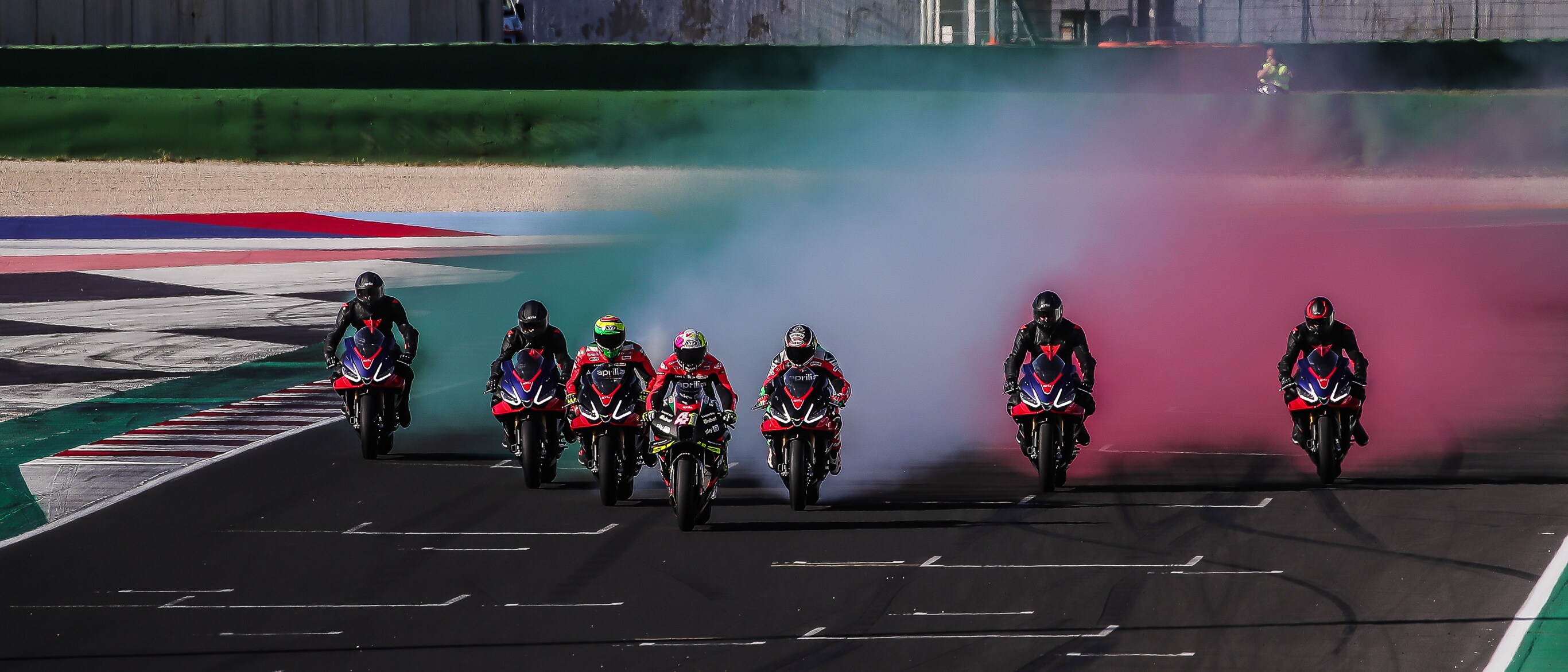 #bearacer club: Die Community der Aprilia-Fans | Aprilia DE