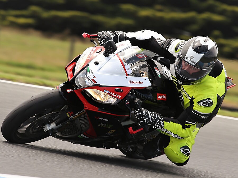 #BEARACER CLUB
